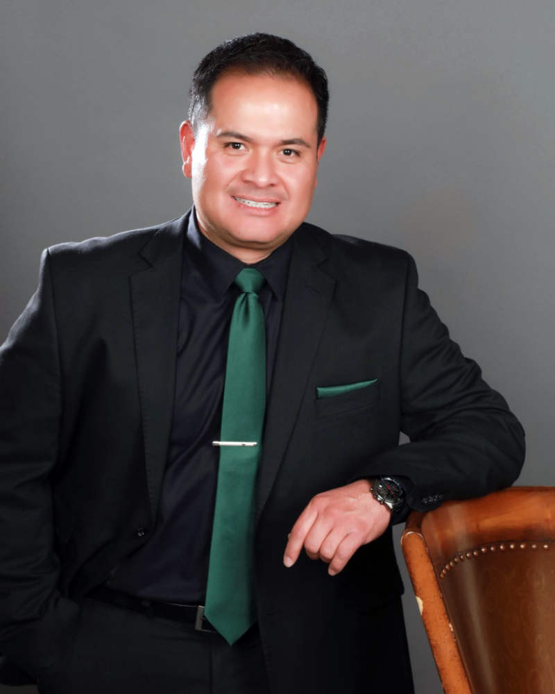 About Me | Omar Hernandez